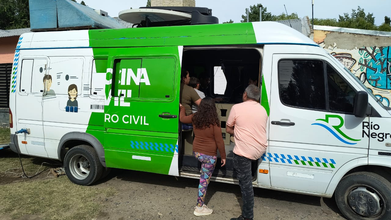 El Registro Civil Móvil llega a Las Grutas | Casa de Río Negro